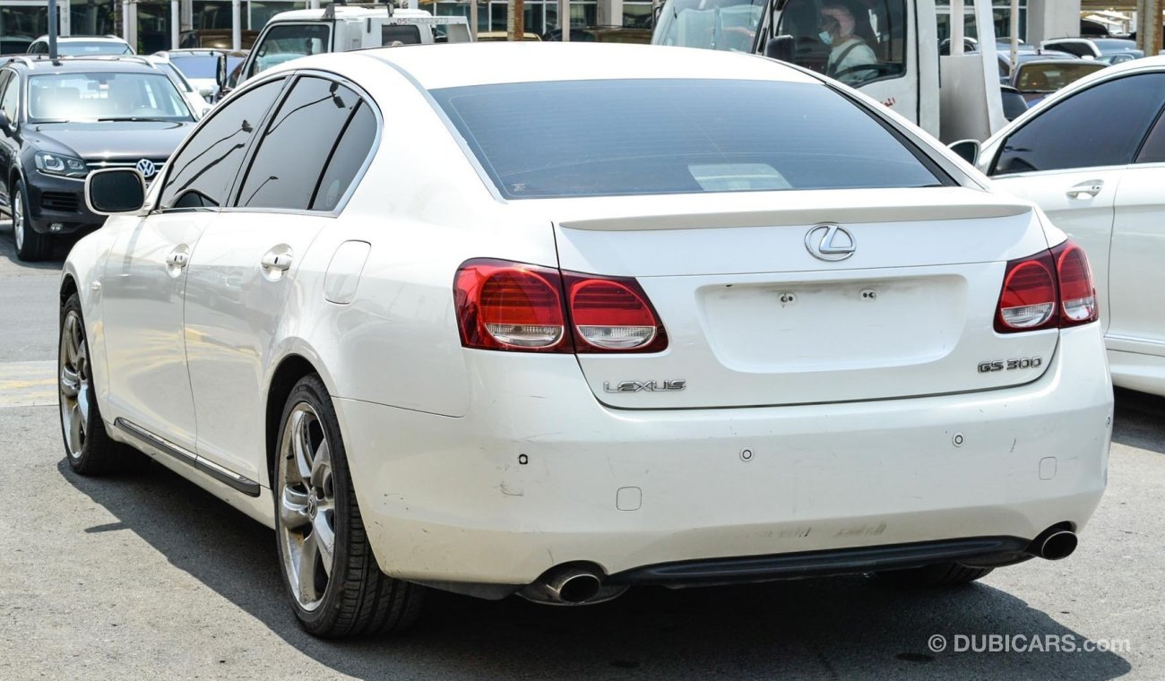 Used Lexus GS 300 2007 for sale in Sharjah - 348480
