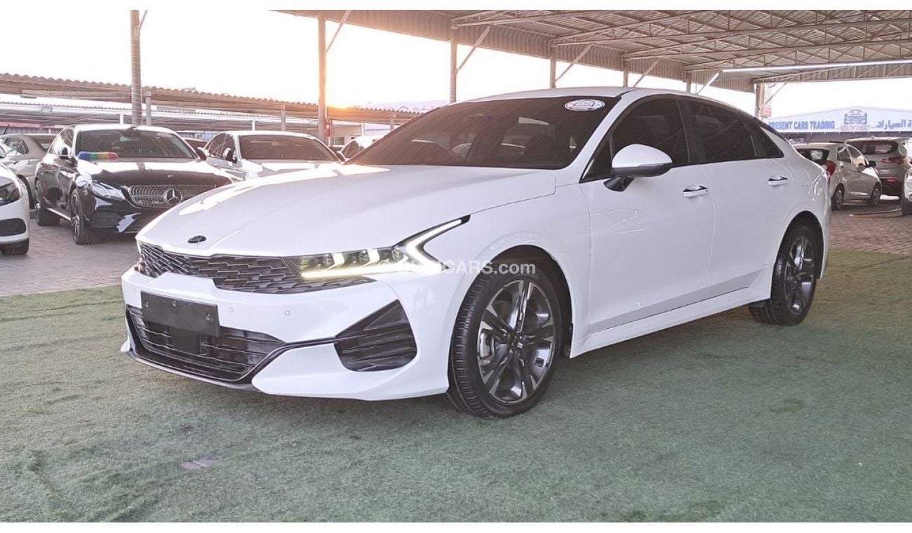 Used Kia K5 2020 for sale in Dubai - 681267