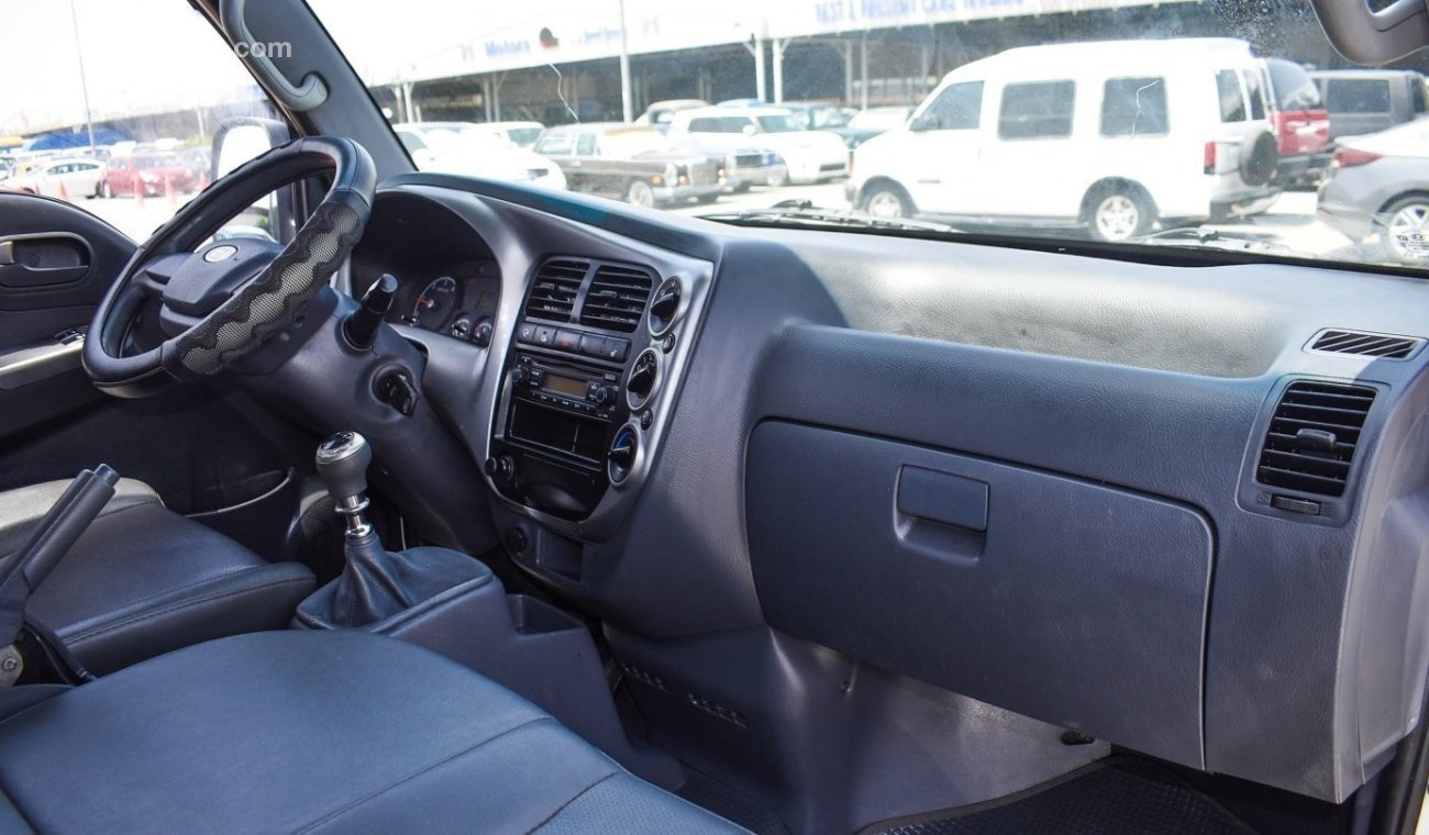 Used Kia Bongo 2012 for sale in Dubai - 612760