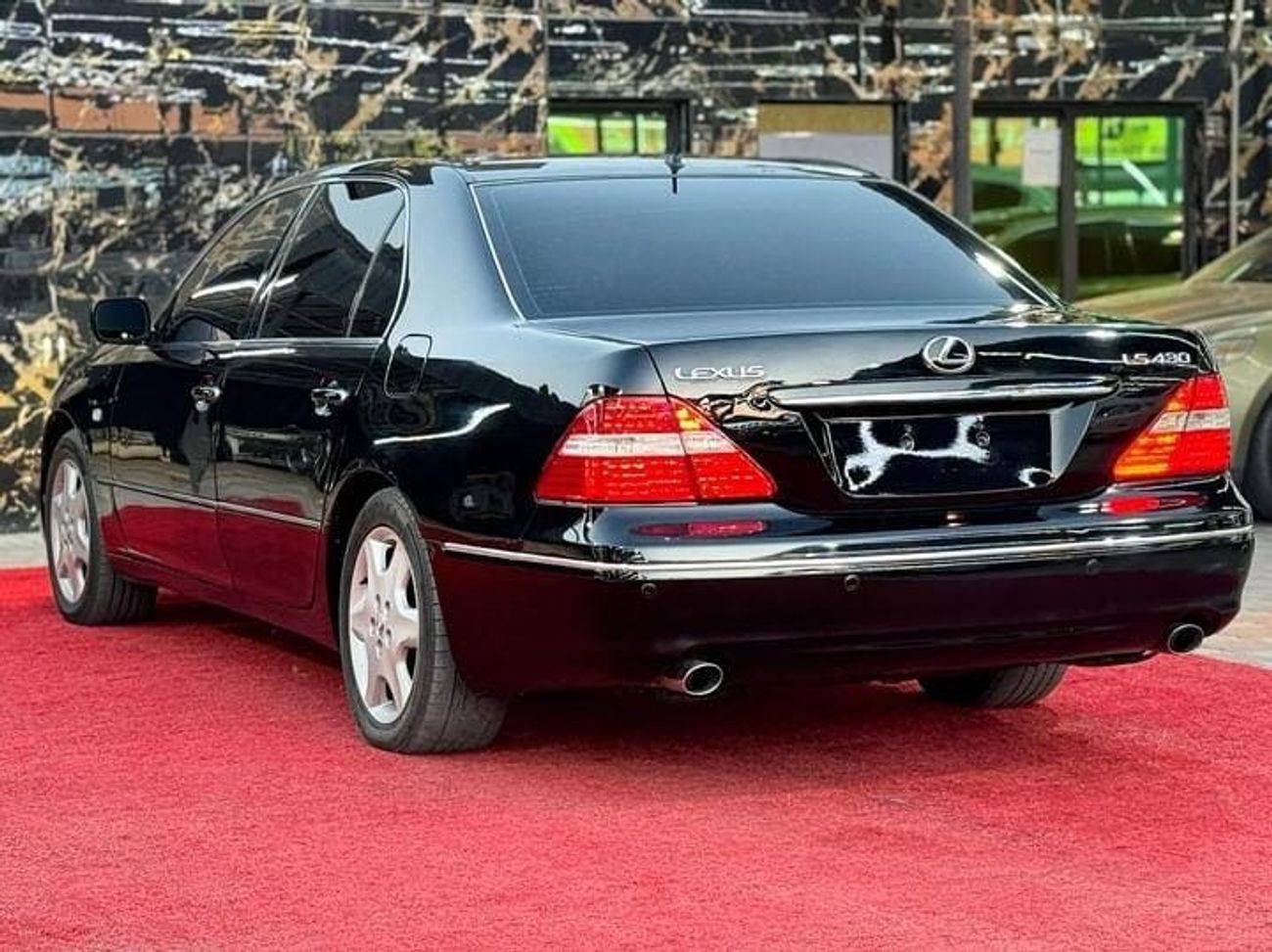 Used Lexus LS 430 2004 for sale in Dubai - 733310