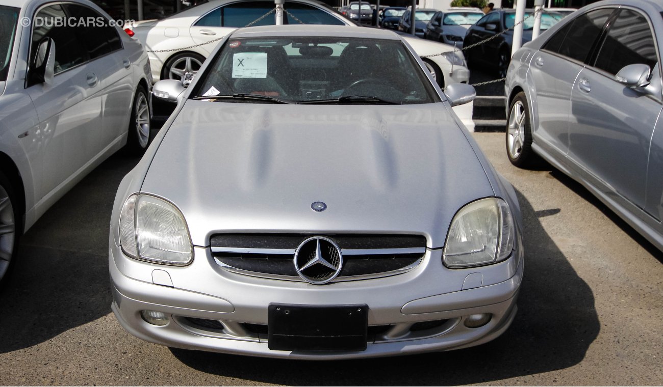 مستعملة مرسيدس بنز SLK 320 2002 للبيع في دبي - 80764