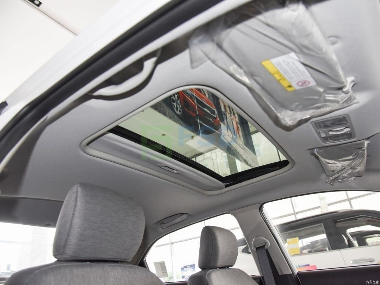 New KIA K5 270T 2WD CVVD Renewed MY-2021 2021 for sale in Dubai - 767298