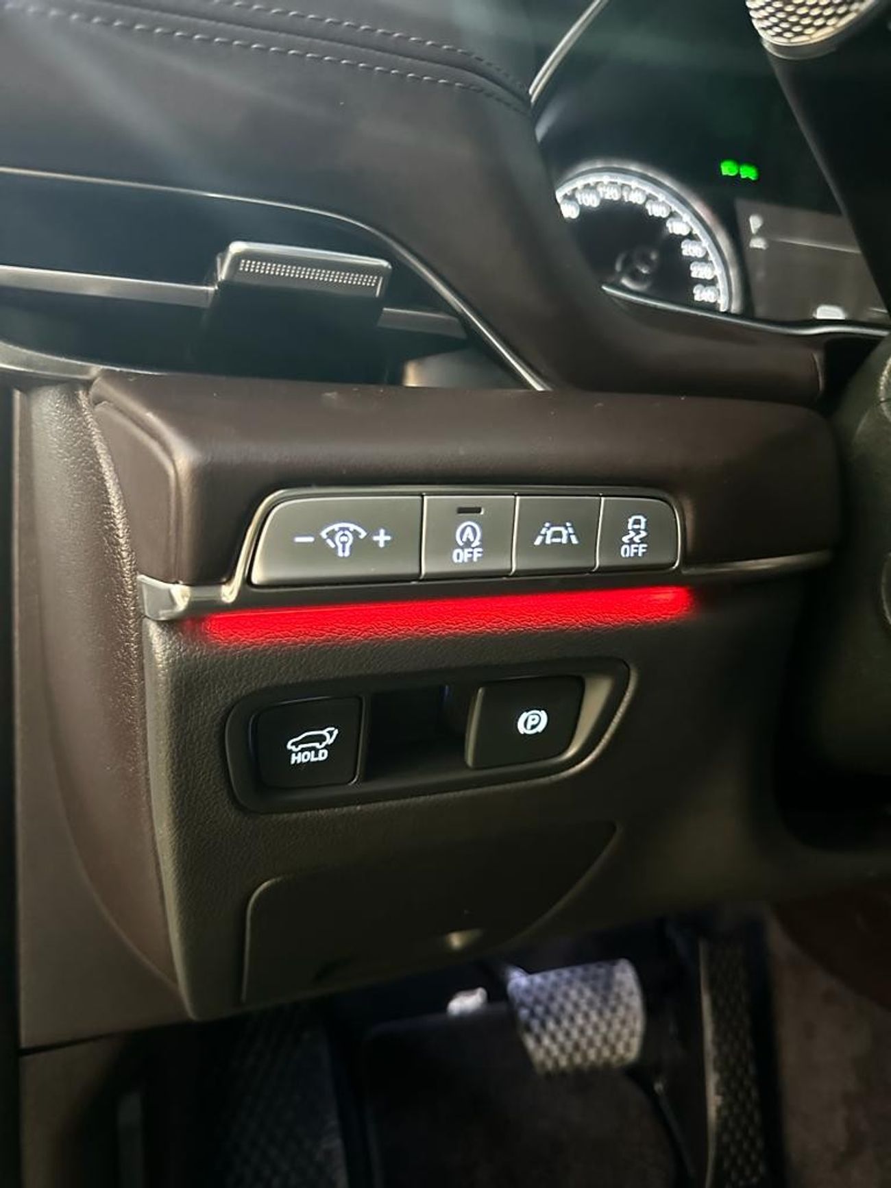 Used Genesis GV80 Std 2021 for sale in Dubai - 588374