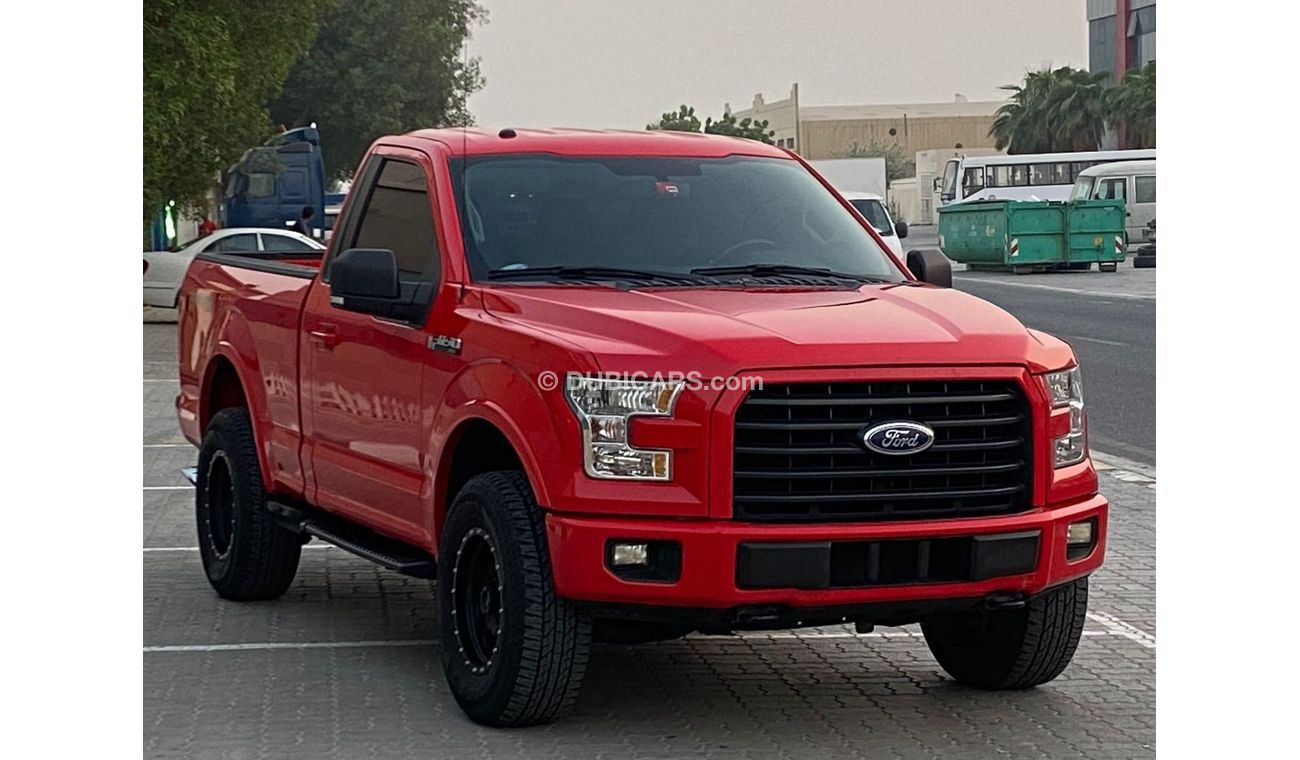 Used Ford F 150 XLT 2017 for sale in Dubai - 652592