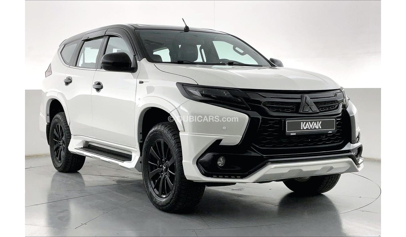 Used Mitsubishi Montero Signature Edition 2019 for sale in Dubai - 673232