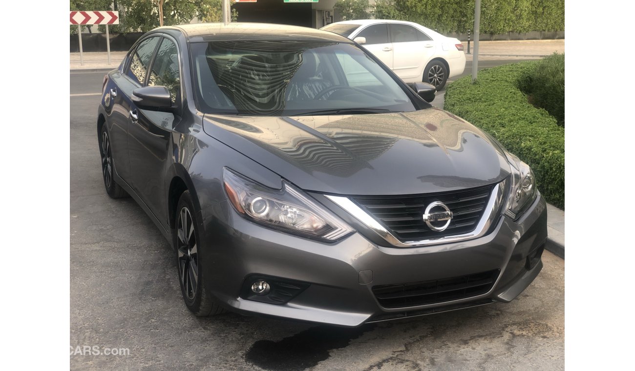 Used Nissan Altima Sl 2018 for sale in Dubai - 451196