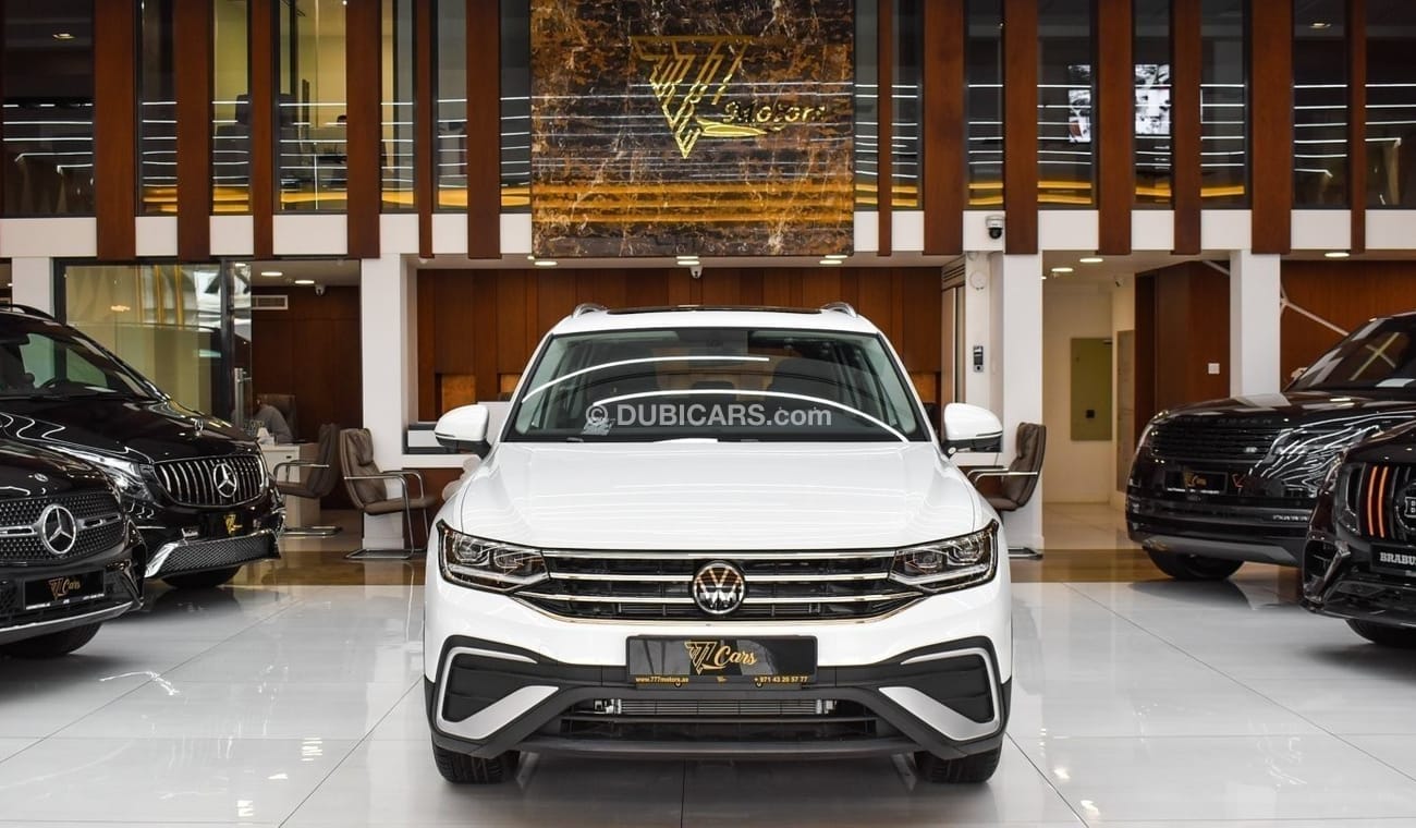 New VOLKSWAGEN TIGUAN 300 TSI 2WD | 2023 2023 for sale in Dubai - 720403