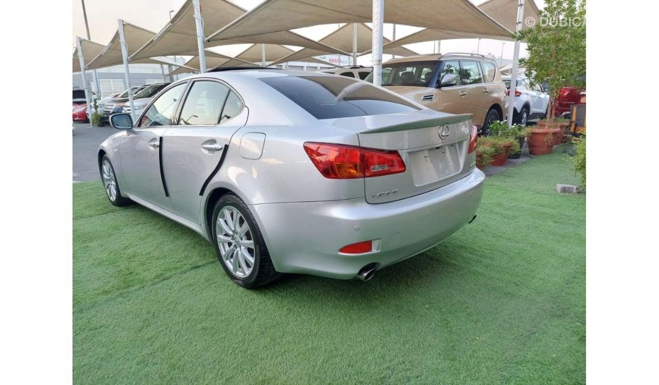 Used Lexus IS300 2007 for sale in Sharjah - 402411