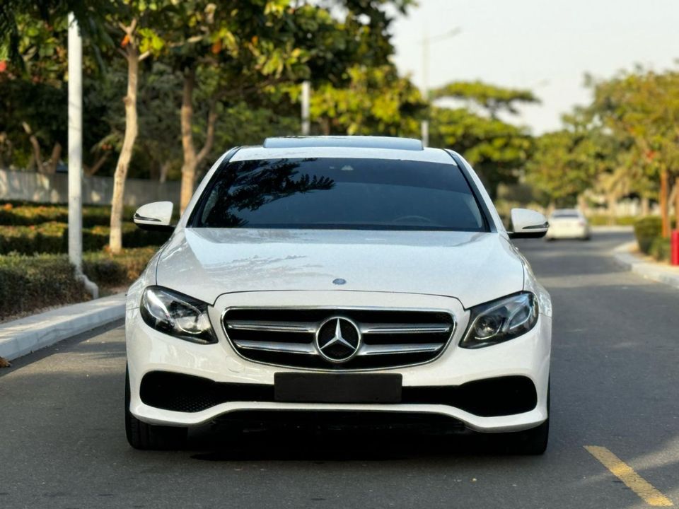 مستعملة مرسيدس بنز E 220 2016 للبيع في دبي - 829642