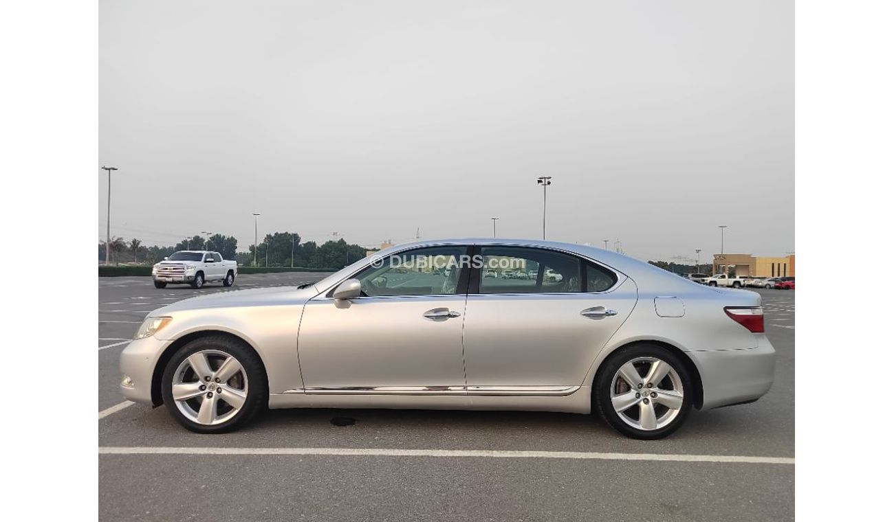 Used Lexus LS460 2008 2008 for sale in Sharjah - 665616