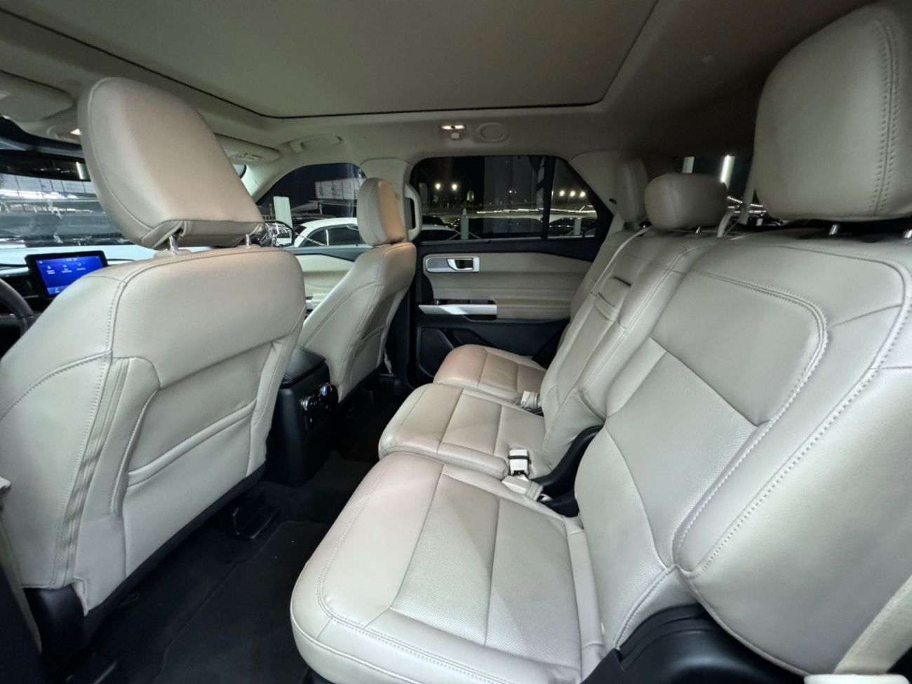 Used Ford Explorer Limited 310A 2022 for sale in Dubai - 701991