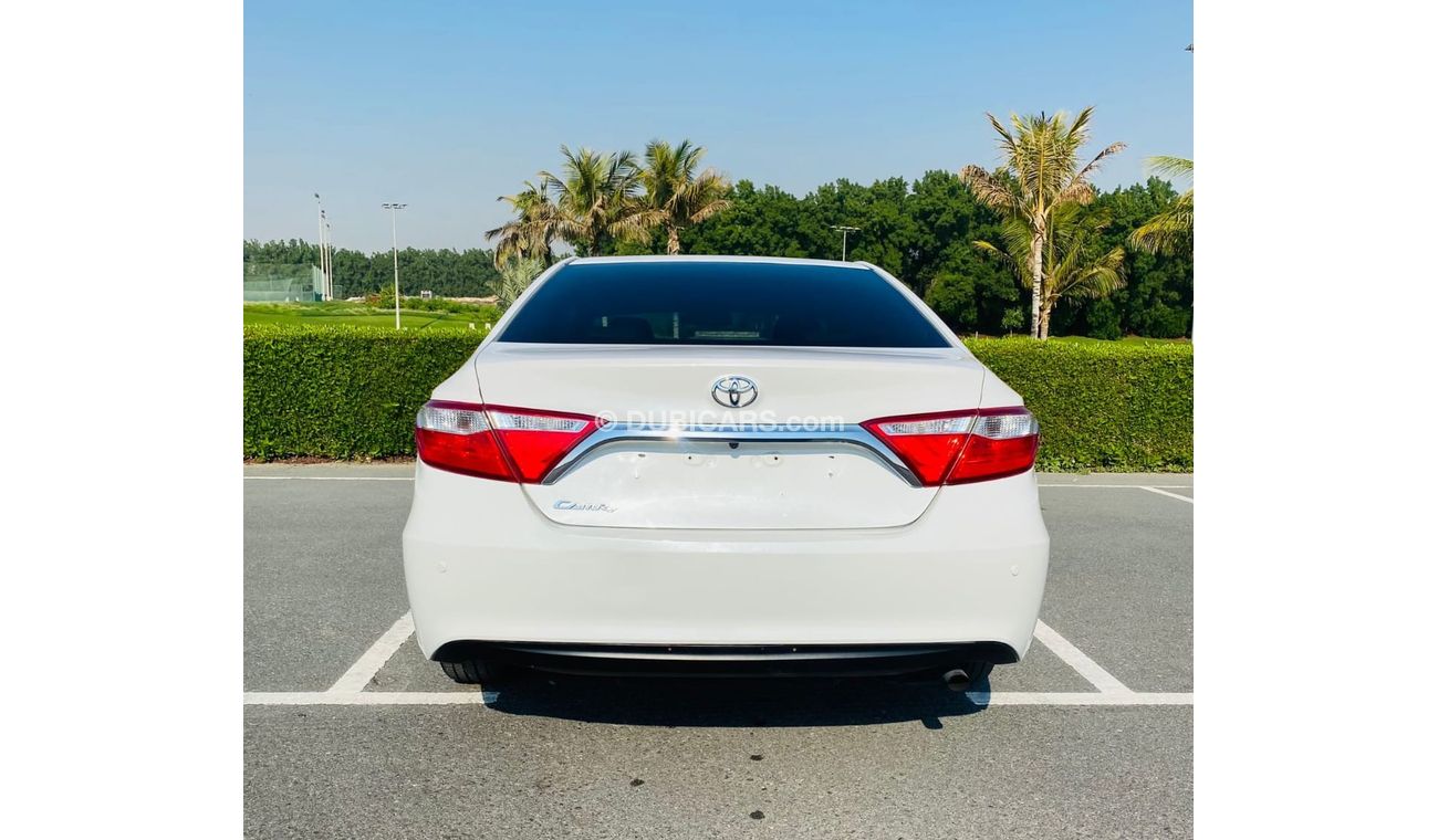 Used Toyota Camry S Good condition car GCC 2017 for sale in Dubai - 693441