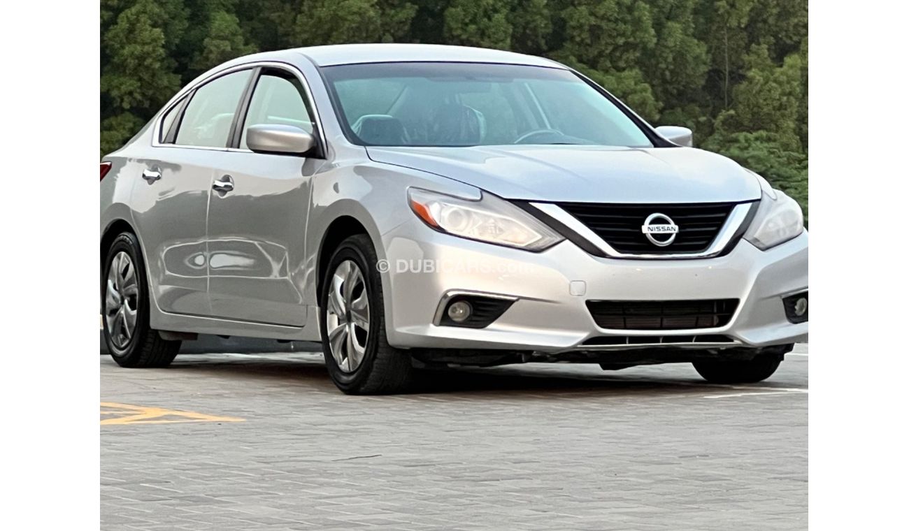 Used Nissan Altima 2016 for sale in Sharjah - 661176