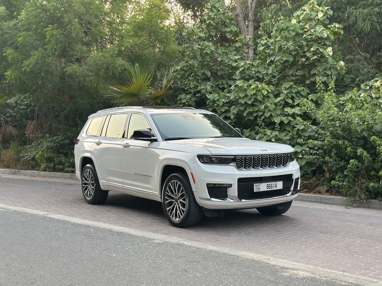 Used 2022 Jeep Grand Cherokee L Summit Reserve | 3.6L V6 | 6-Seater ...