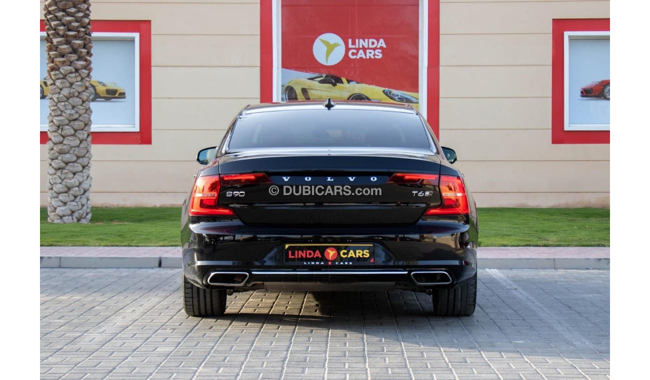 Used Volvo S90 90 2018 for sale in Dubai - 581815