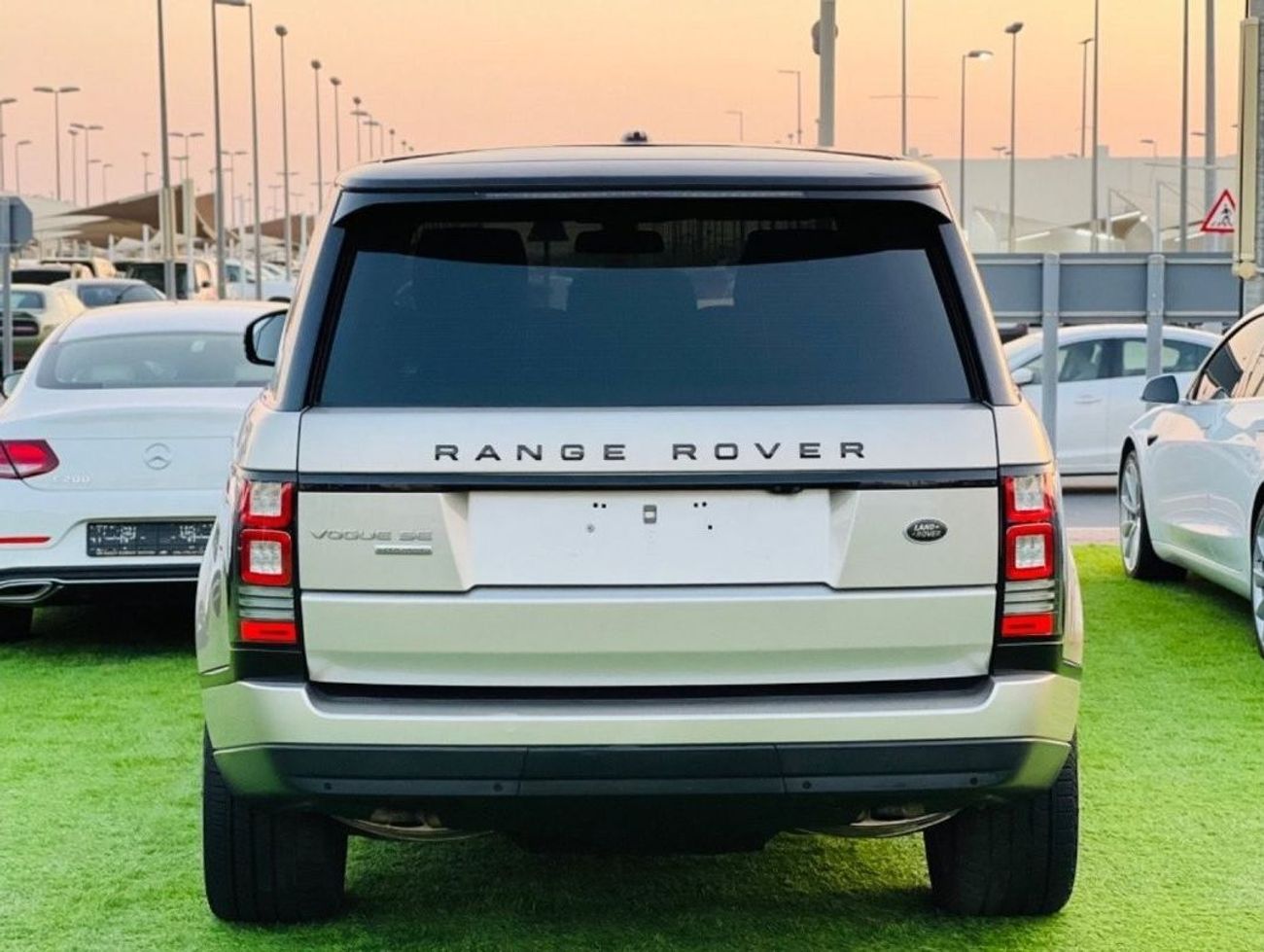 Used Land Rover Range Rover 2016 for sale in Dubai - 553022