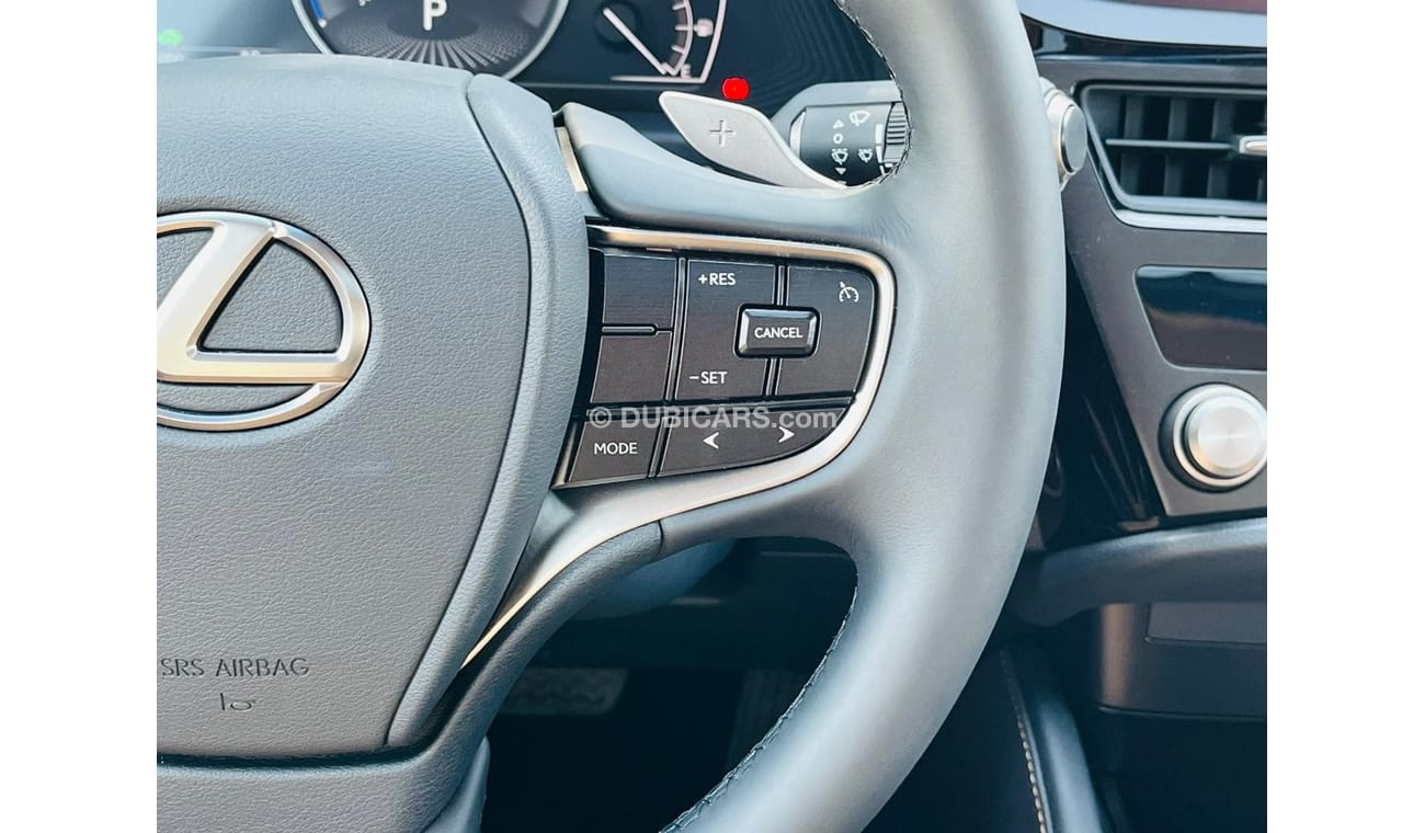 New Lexus ES 300 2.5L HYBRID 2023 for sale in Dubai - 670595