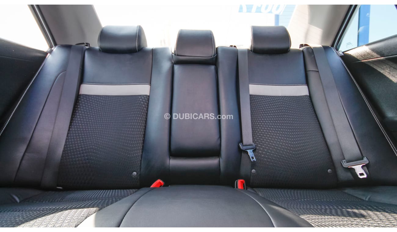Used Toyota Camry SE 2012 for sale in Dubai - 11203