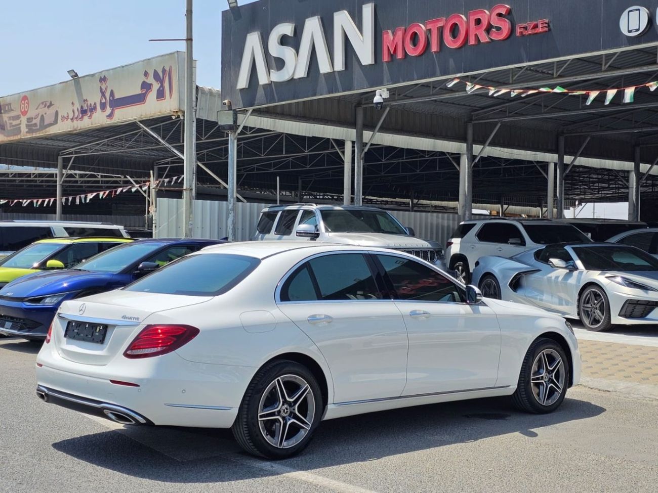 Used Mercedes-Benz E300 2018 for sale in Dubai - 851633