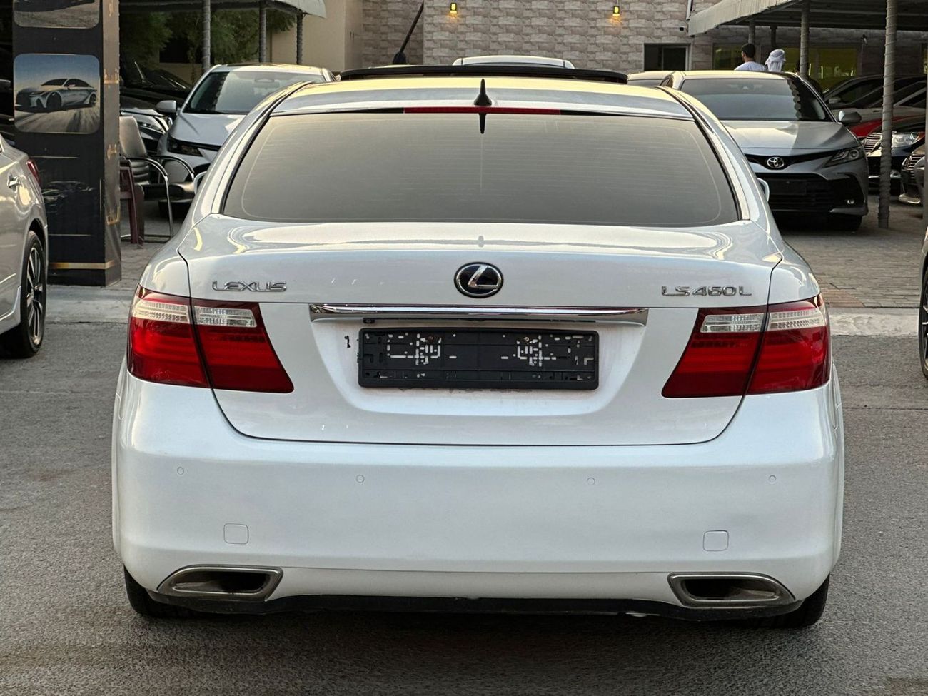 Used Lexus LS460 2007 for sale in Sharjah - 777724