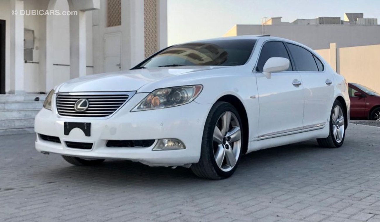 Used Lexus LS460 2008 for sale in Dubai - 368913