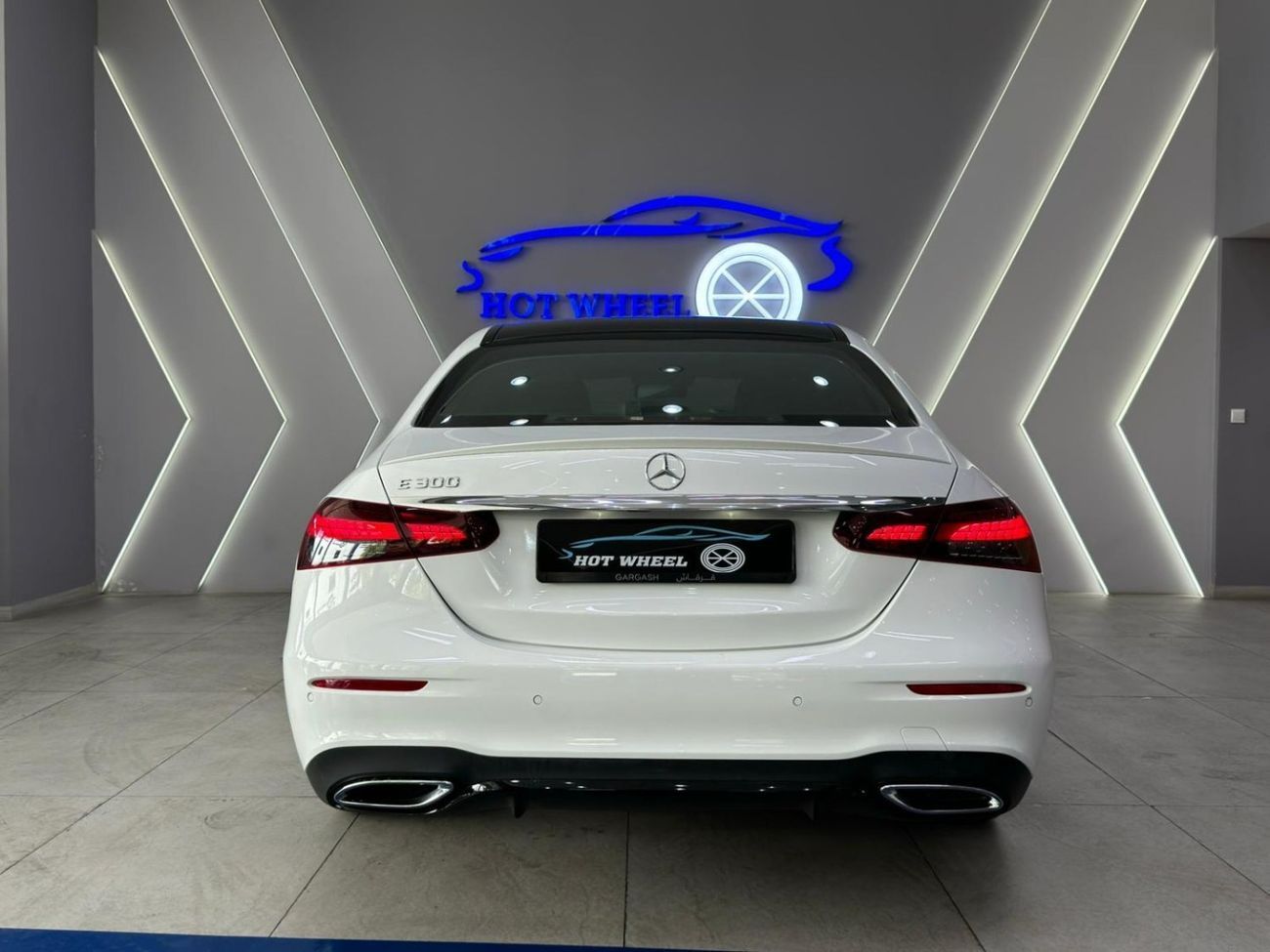 Used Mercedes-Benz E300 3.0L | GCC Spec | V4 2023 for sale in Dubai - 847750