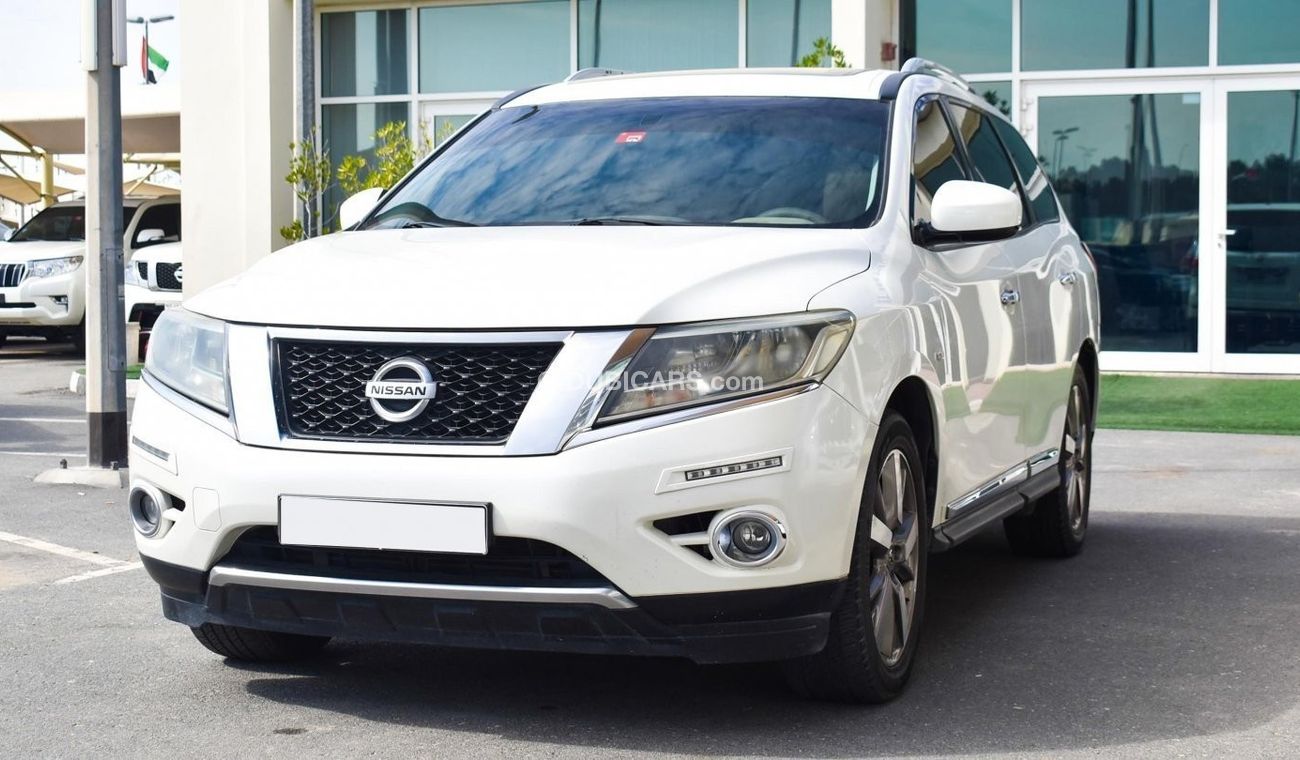 Used Nissan Pathfinder SV 2015 for sale in Dubai - 576549