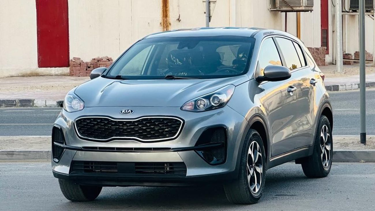 Used Kia Sportage 2021 for sale in Dubai - 702389