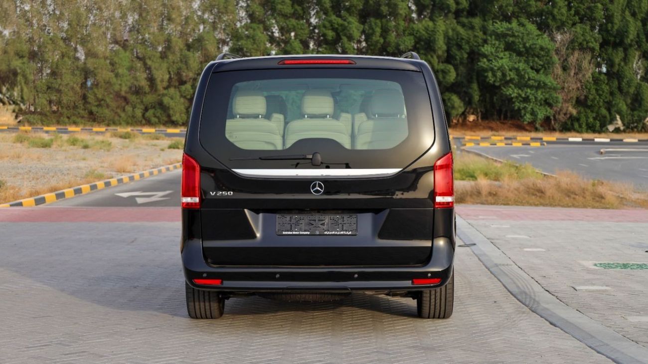 New Mercedes-Benz V 250 2024 for sale in Dubai - 774121