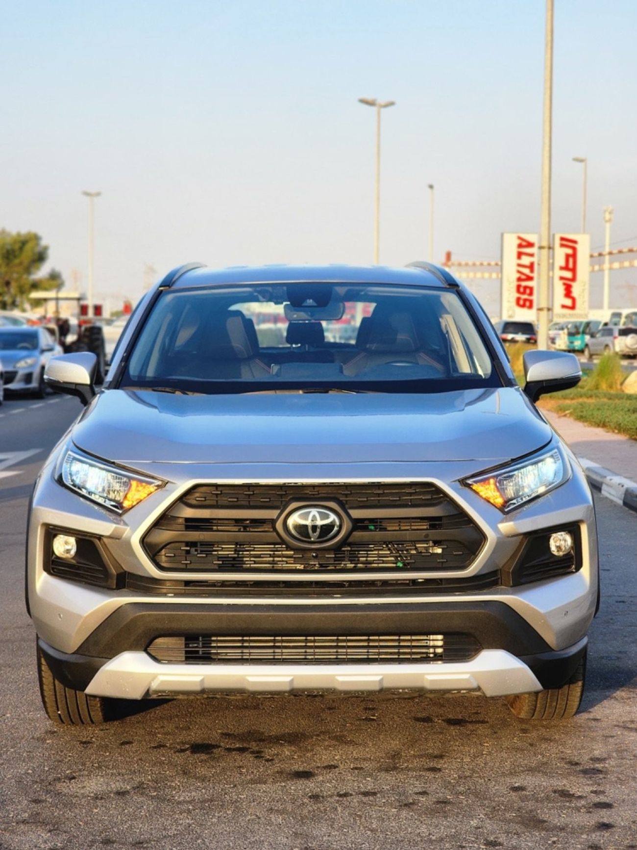 Used XLE TOYOTA RAV4 Japan specs 2020 for sale in Dubai - 785163