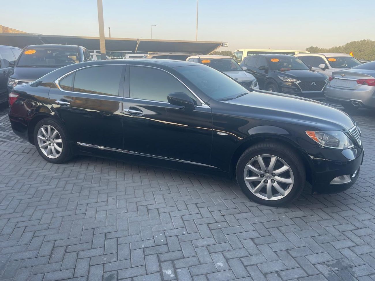 مستعملة لكزس LS 460 2007 للبيع في الشارقة - 858992