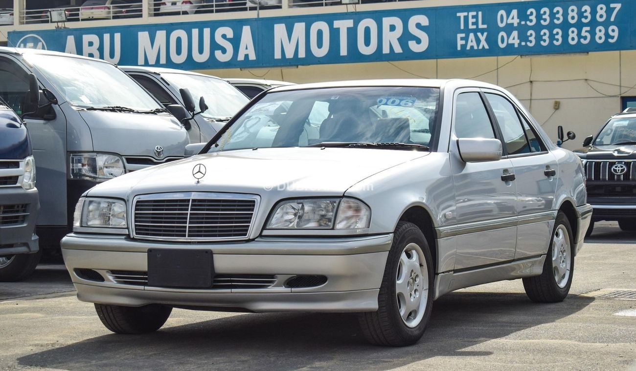Used Mercedes-Benz C200 2000 for sale in Dubai - 345694