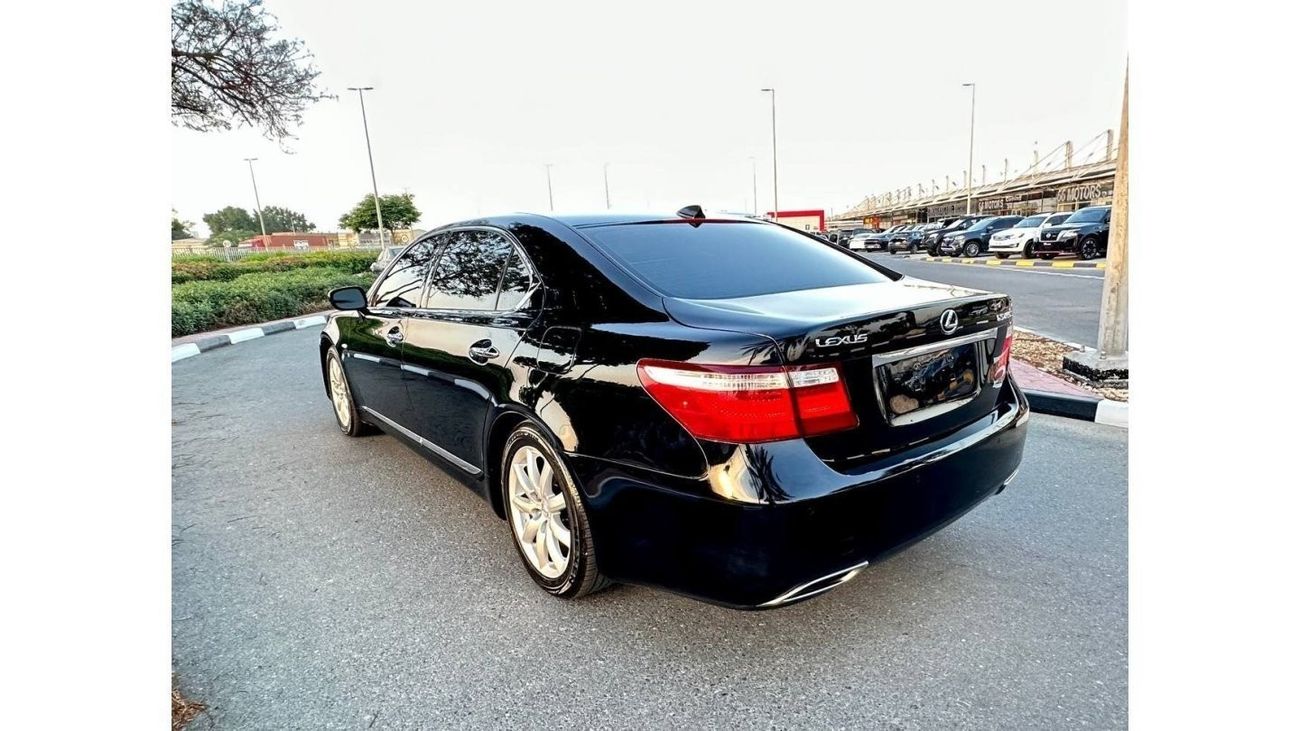 Used 2008 Lexus LS460 VIP 2008 for sale in Dubai - 709189
