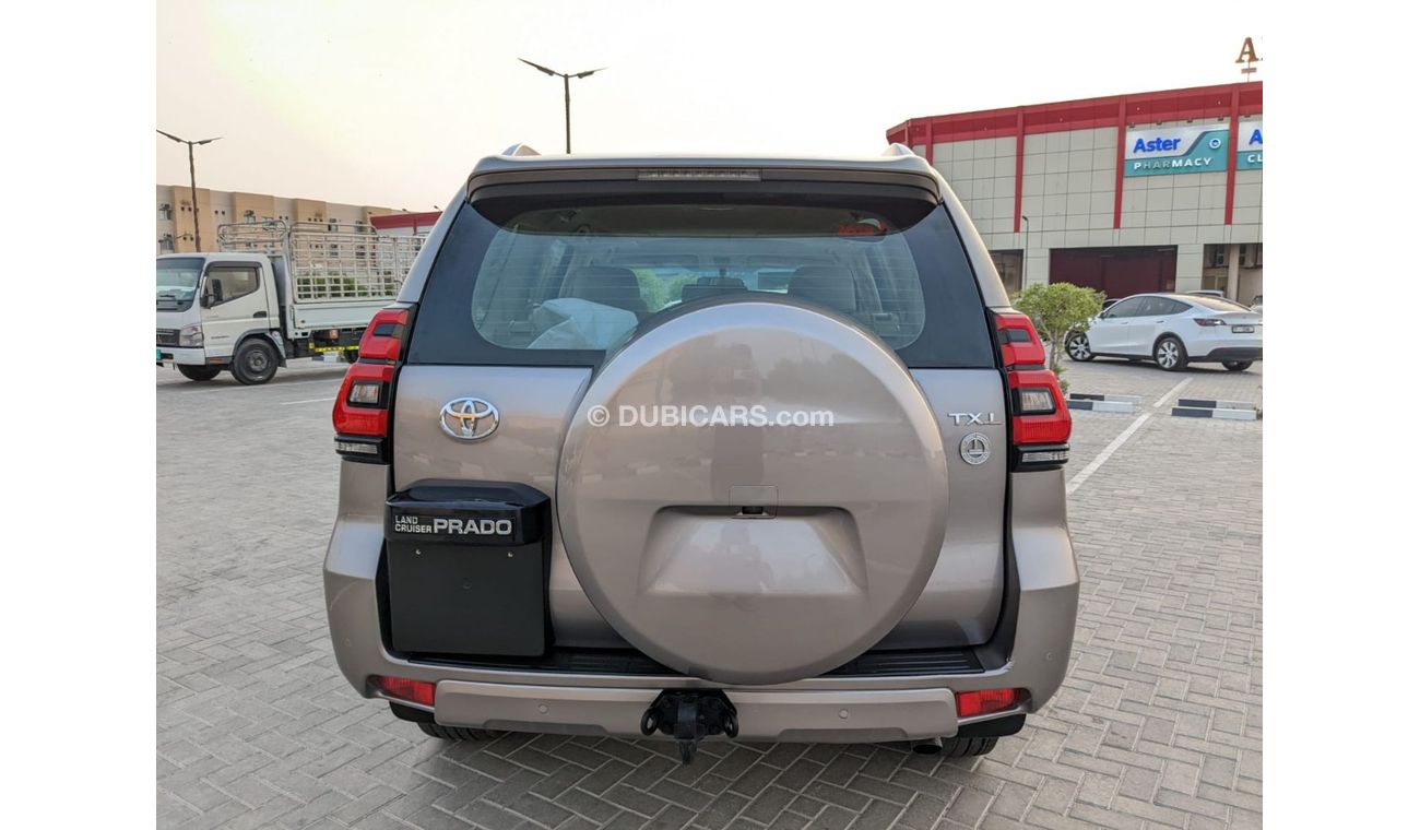 Used Toyota Prado LEFT HAND 2018 for sale in Dubai - 652756