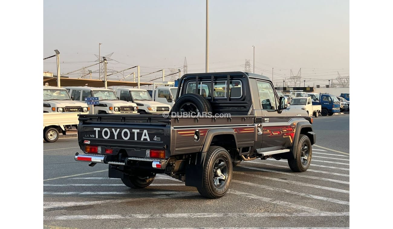 New Toyota Land Cruiser Pick Up LC79 SC PICKUP 4.0L AT 2024 for sale in Dubai - 751944