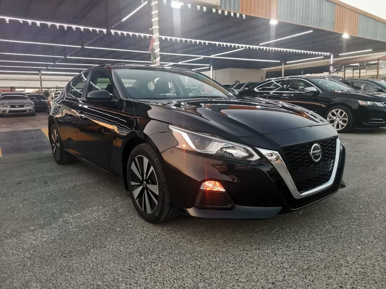 Used Nissan Altima SV 2020 for sale in Dubai - 550239