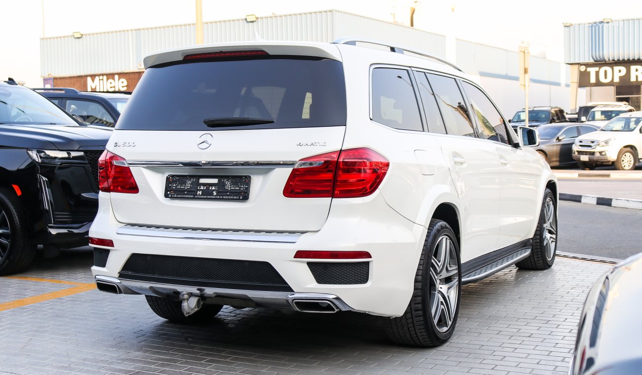 Used Mercedes-Benz GL 500 4MATIC 2016 for sale in Dubai - 477735