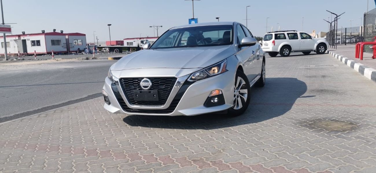 Used Nissan Altima S Very Clean Car 2020 for sale in Dubai - 568266
