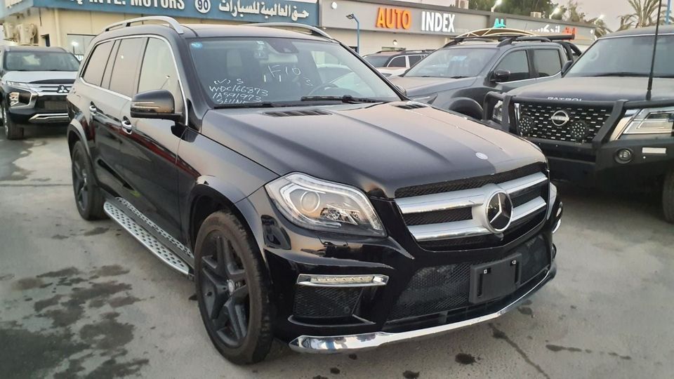 Used Mercedes-Benz GL 500 Std GL550 LOW KM 2016 for sale in Dubai - 667712