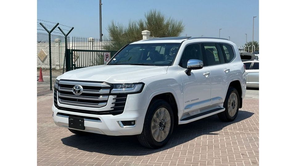 New Toyota Land Cruiser LC300 VXR 2024 for sale in Dubai - 731058