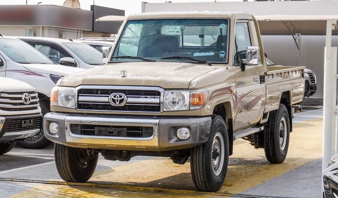 Used Toyota Land Cruiser Pick Up 2009 for sale in Dubai - 808679