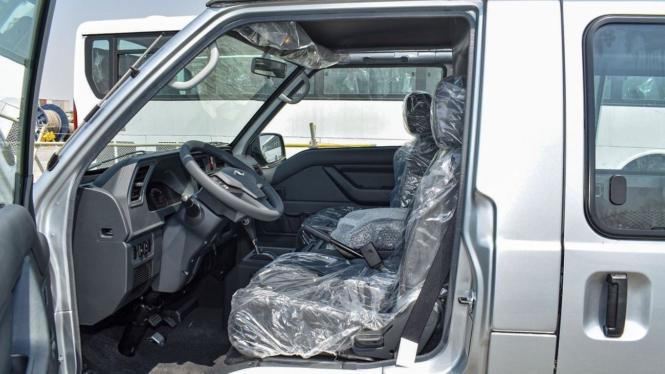 New CMC D 260 CMC D260 || Window Van || 8 seater || 2.4L 2WD || 2025 ...