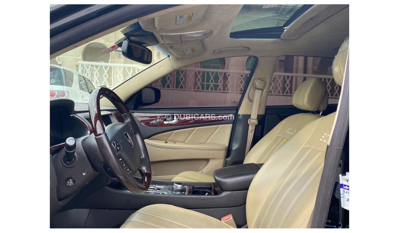 Used Model Hyundai Equus VIP 2012, USA, 8 cylinder, mileage, 144,000 ...