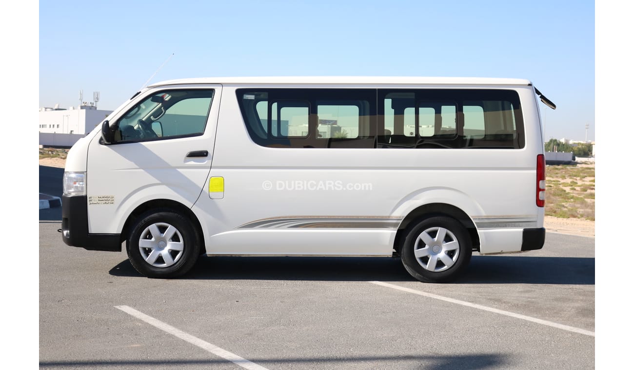 Used Toyota Hiace DIESEL 15 SEATER BUS 2015 for sale in Dubai - 201115