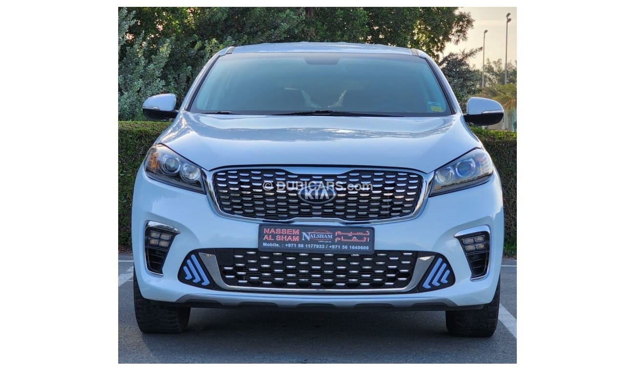 Used Kia Sorento 2020 for sale in Sharjah - 618493