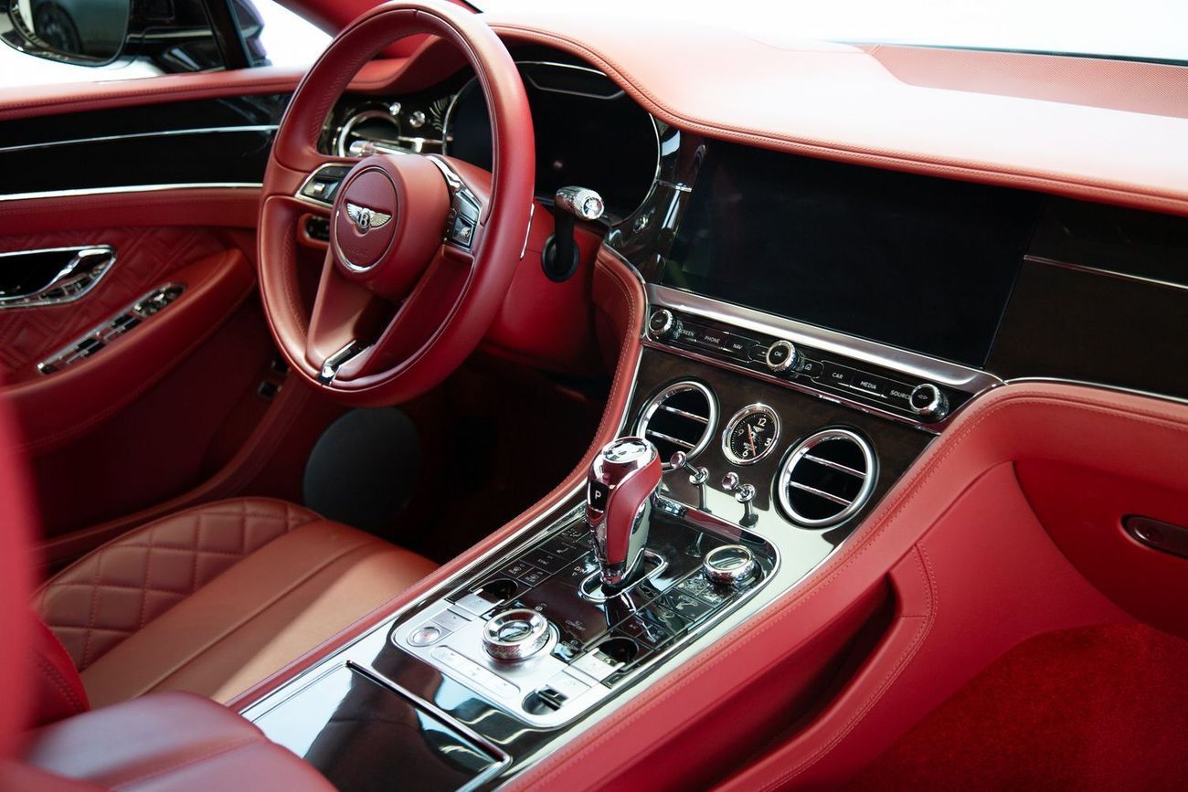 Used Bentley Continental GT 6.0L W12 (626 HP) 2019 for sale in Dubai - 865534