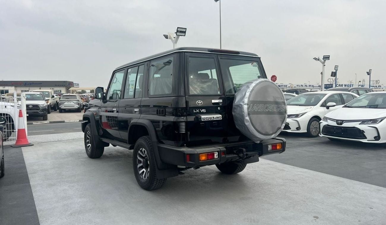New Toyota Land Cruiser Hard Top LC76 2025 for sale in Dubai - 810799
