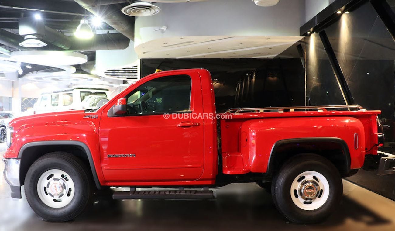 New GMC Sierra Z71 4X4 2018 for sale in Dubai - 206030