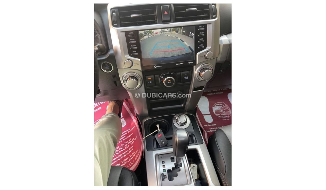 Used Toyota 4Runner 4x4 push start sunroof 2020 for sale in Dubai - 640568
