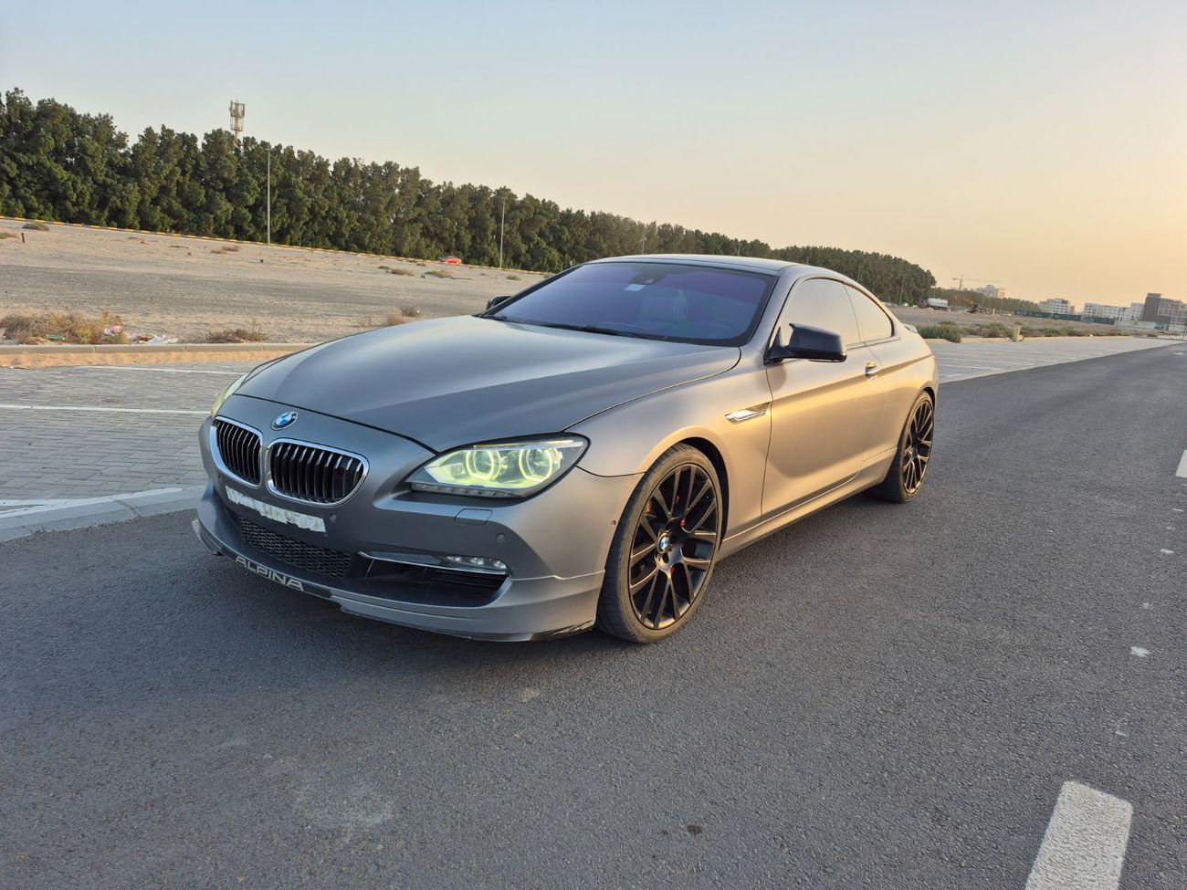 مستعملة بي أم دبليو 650i Individual 4.4L (408 HP) 2012 للبيع في الشارقة - 918261